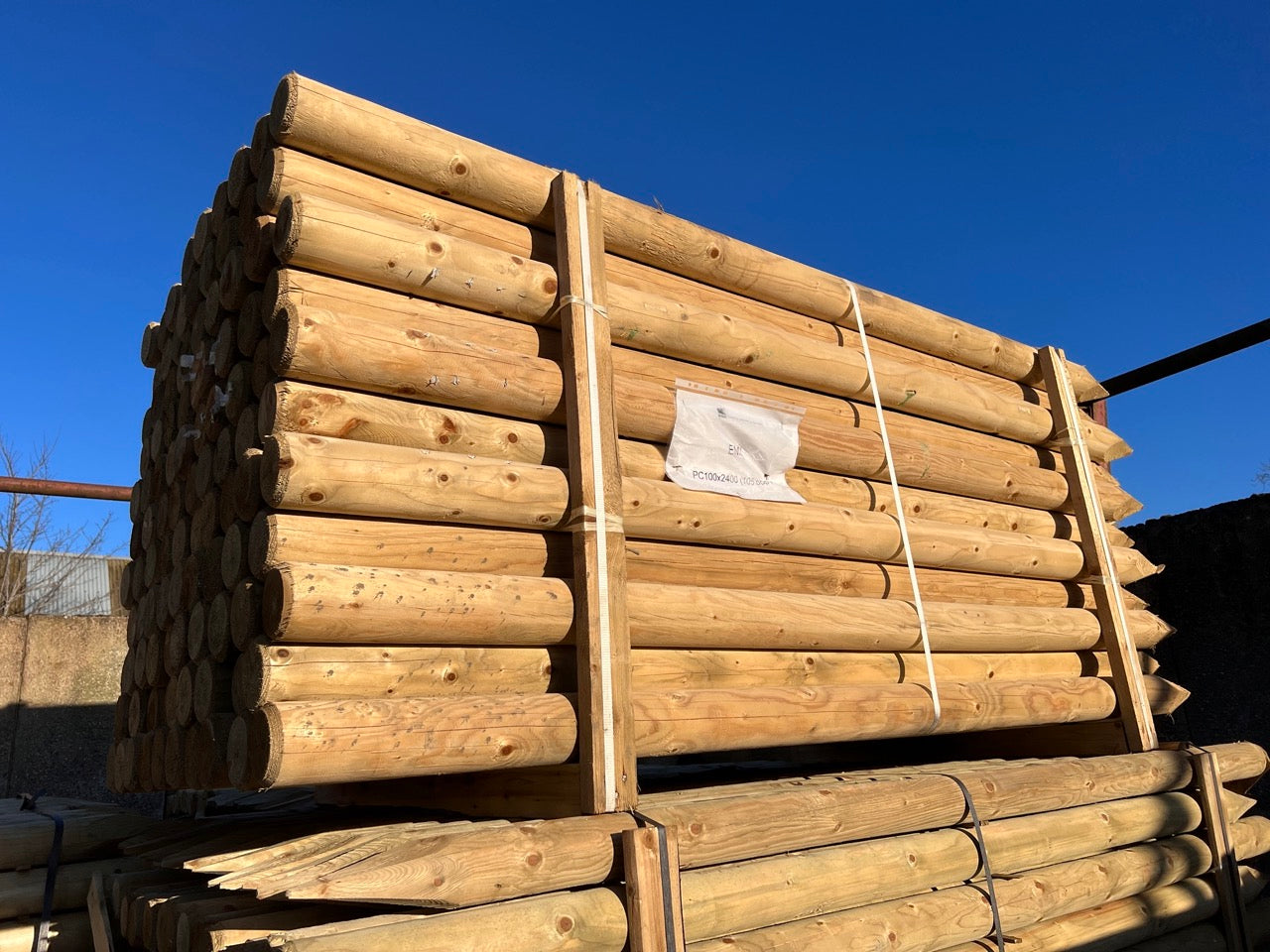 10 Pack Round Fence Posts – mywoodshop